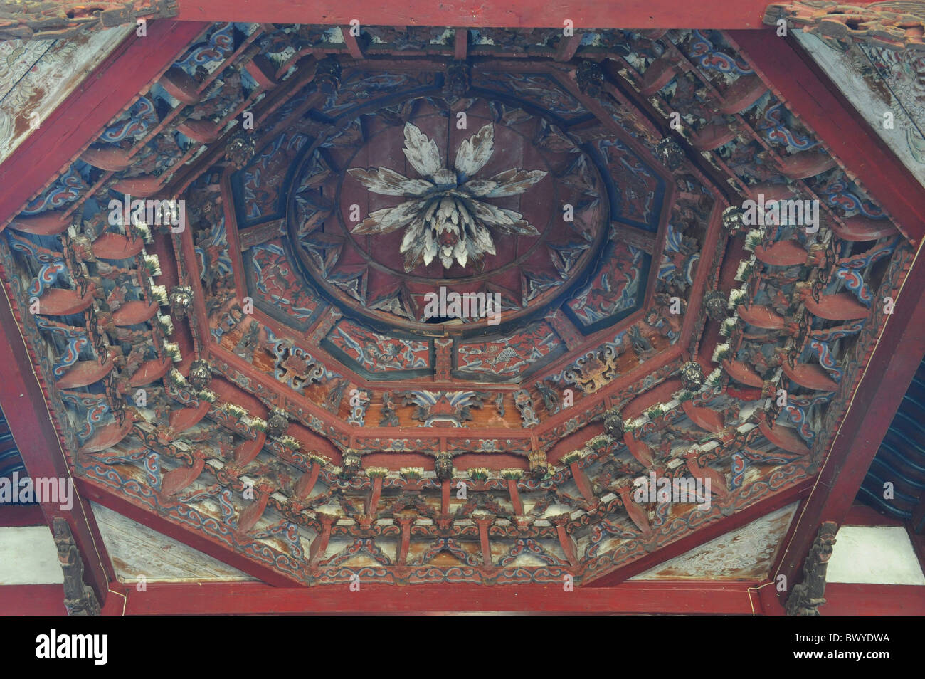 Caisson ceiling hi-res stock photography and images - Alamy