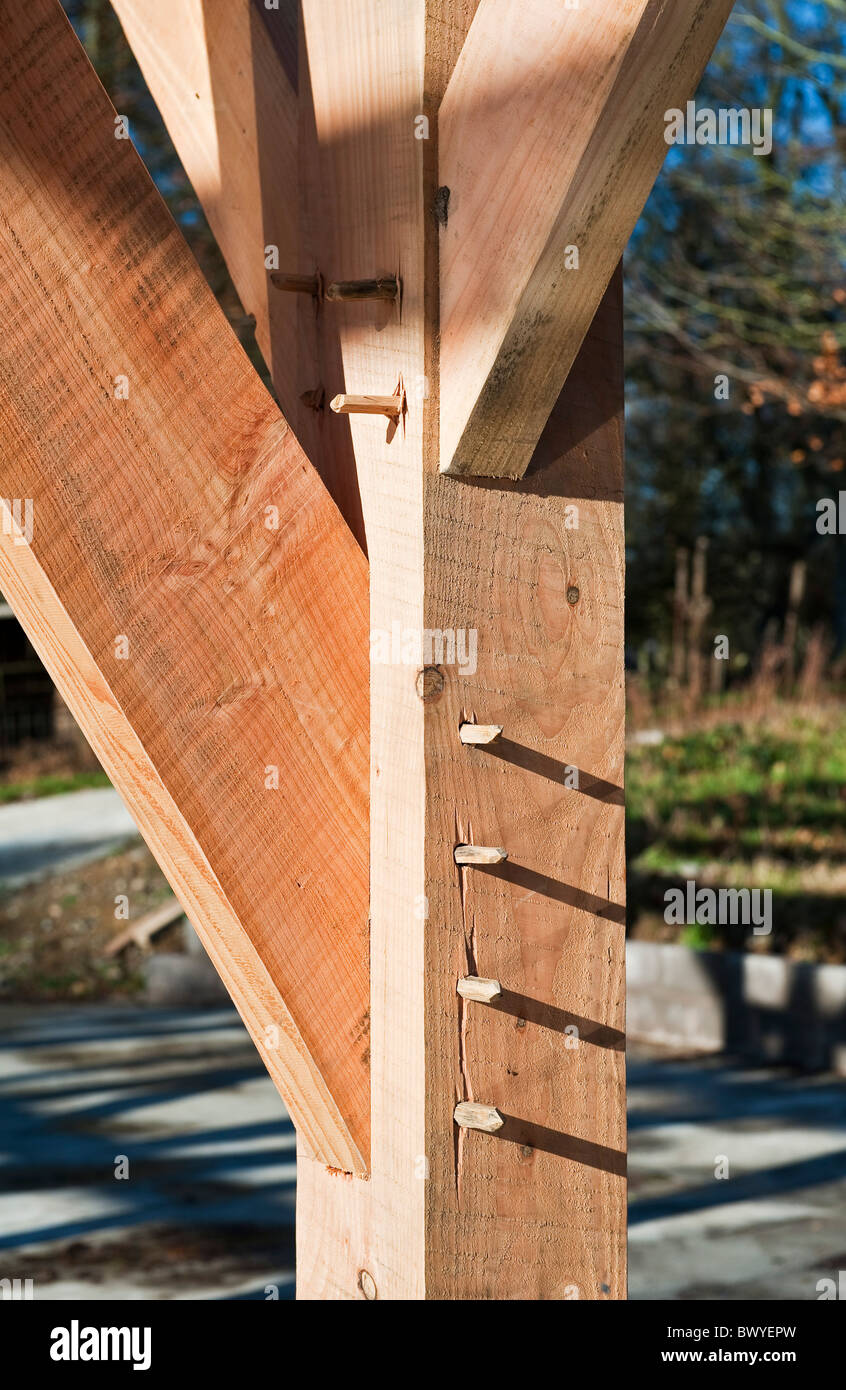 Timber braces hi-res stock photography and images - Alamy