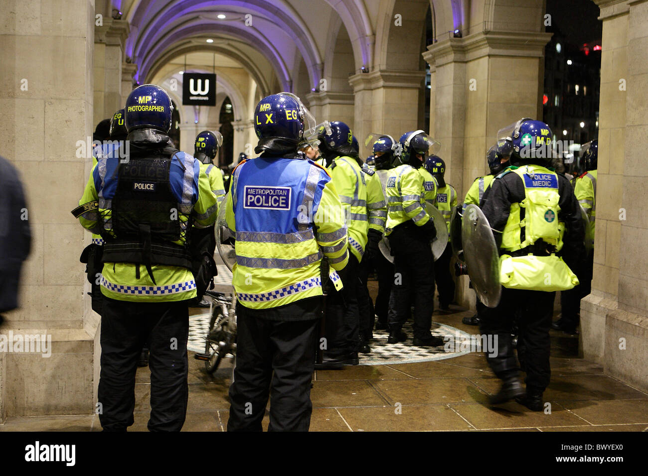 Team work damage control hi-res stock photography and images - Alamy