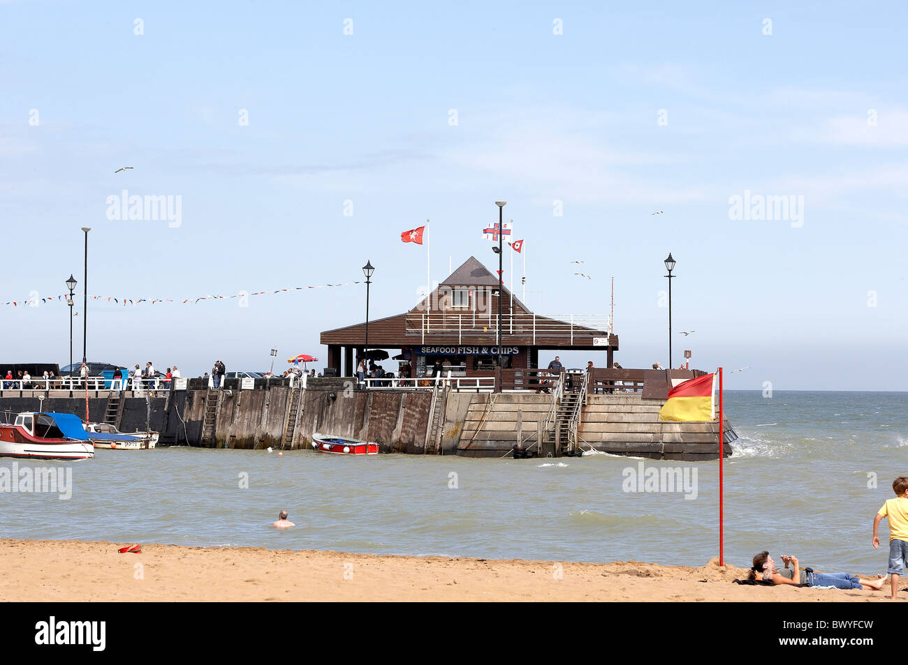 Broadstairs Pier High Resolution Stock Photography and Images - Alamy