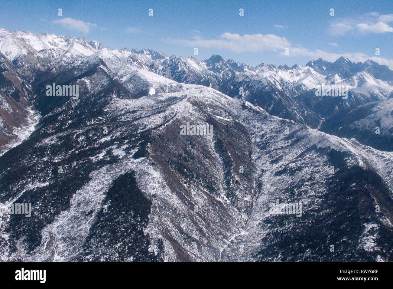 Magnificent mountain range, Dagu Glacier Scenic Area, Sichuan, China ...
