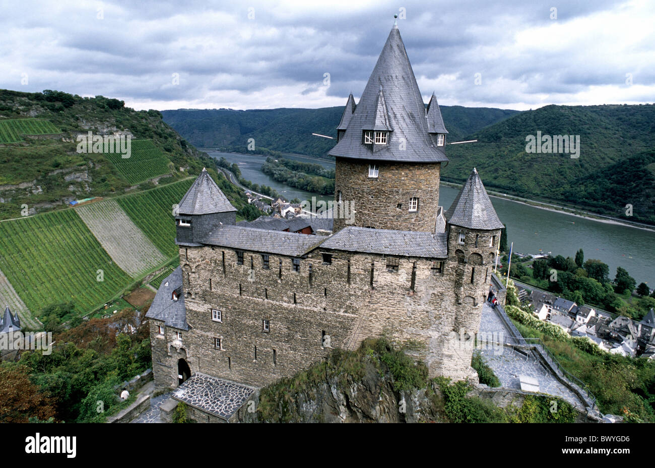 Castle corner hi-res stock photography and images - Alamy