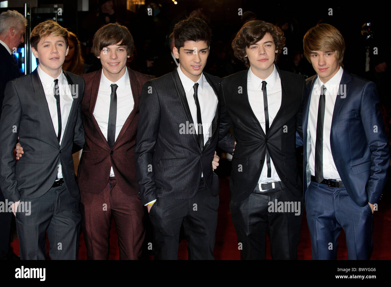 One Direction attends the World Premiere of Narnia The Voyage of the ...
