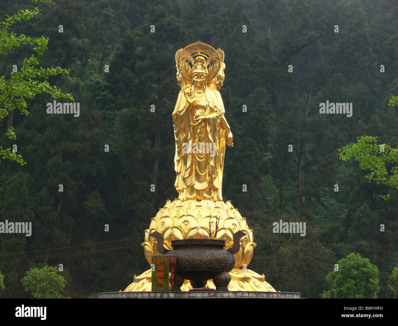 Lingquan temple hi-res stock photography and images - Alamy