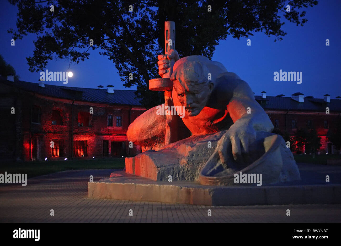 Monument to a Soviet Soldier, Brest, Belarus Stock Photo - Alamy