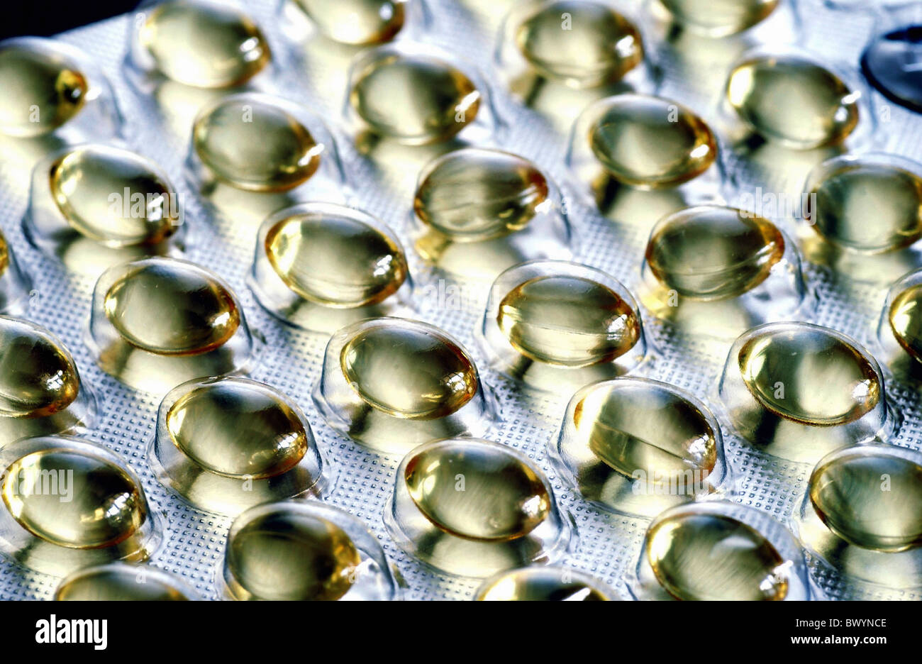 Capsules medicine medicines packaging packs Stock Photo - Alamy