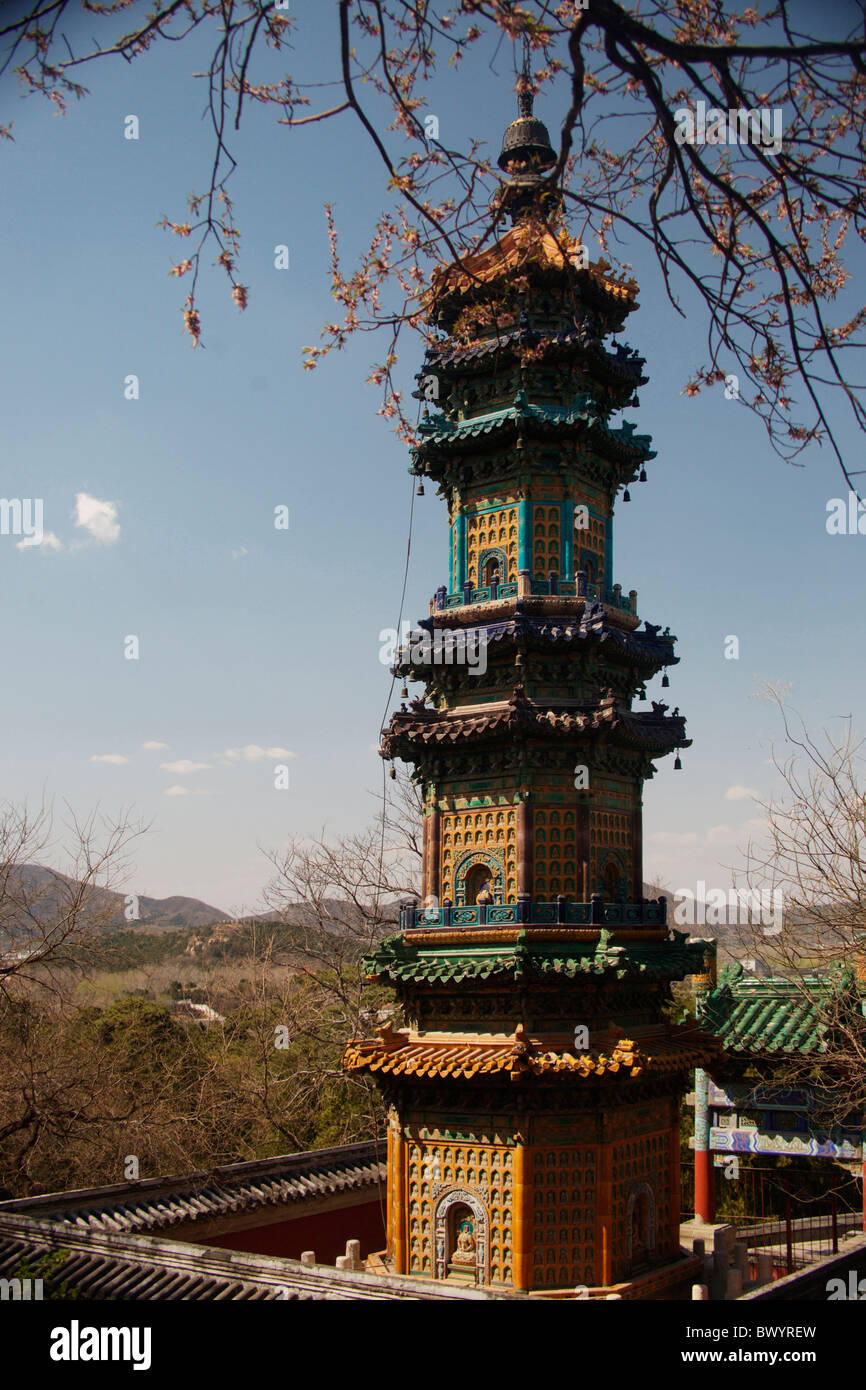 Duobao pagoda hi-res stock photography and images - Alamy