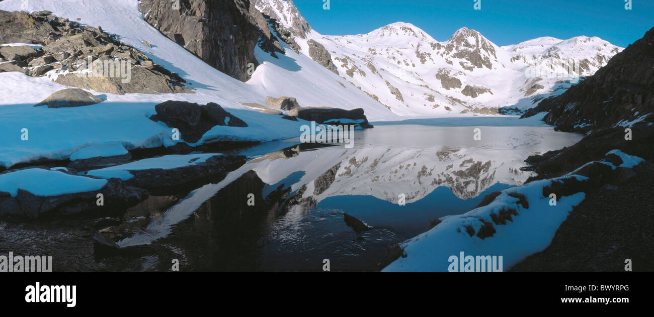 Tuma Lake High Resolution Stock Photography and Images - Alamy