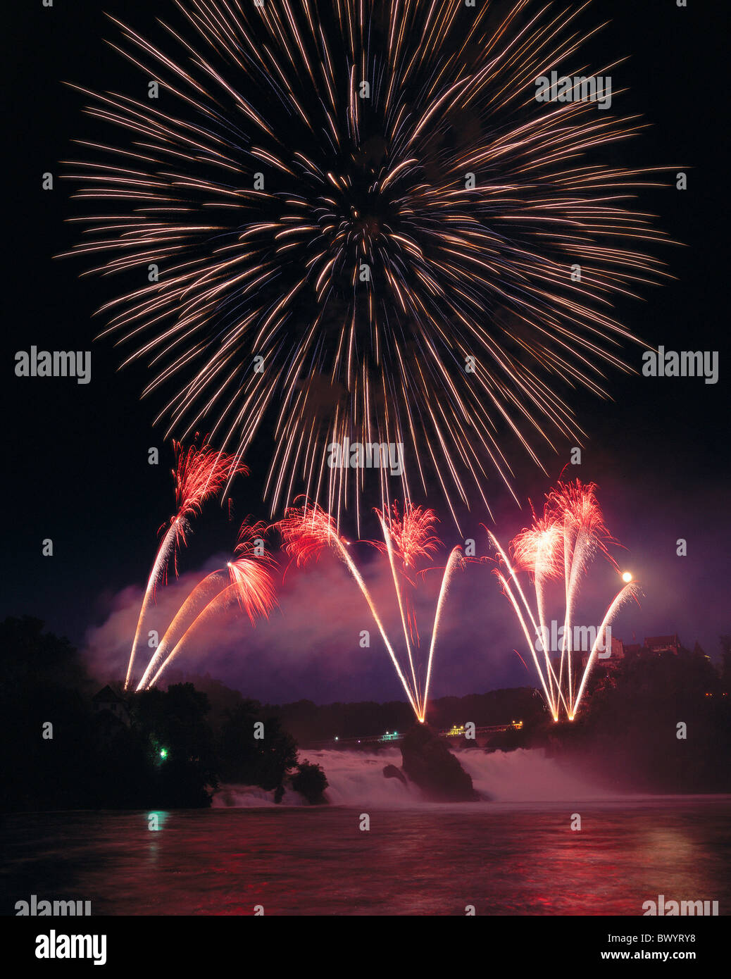 Falls first hi-res stock photography and images - Alamy