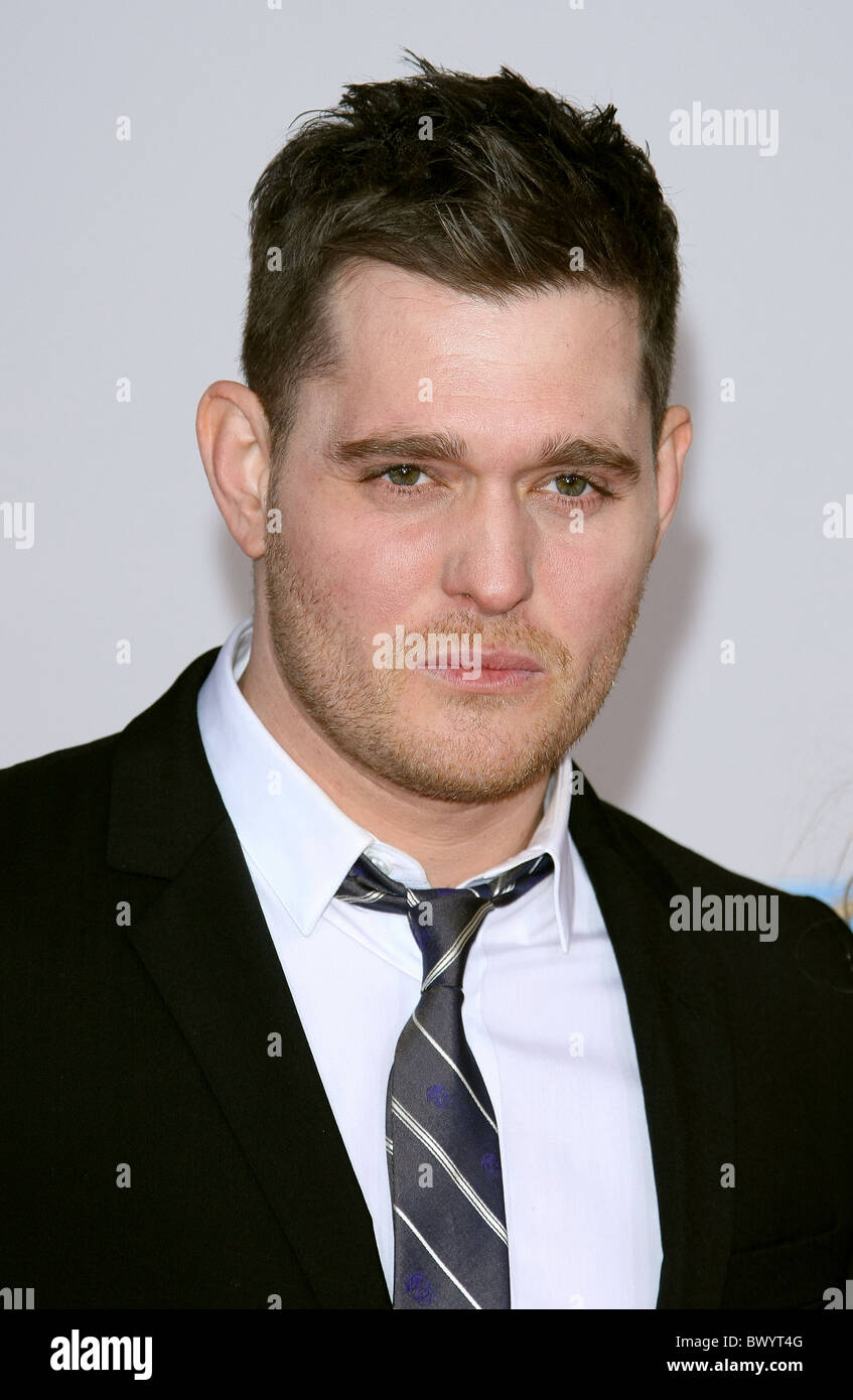 MICHAEL BUBLE 2010 AMERICAN MUSIC AWARDS ARRIVALS DOWNTOWN LOS ANGELES ...