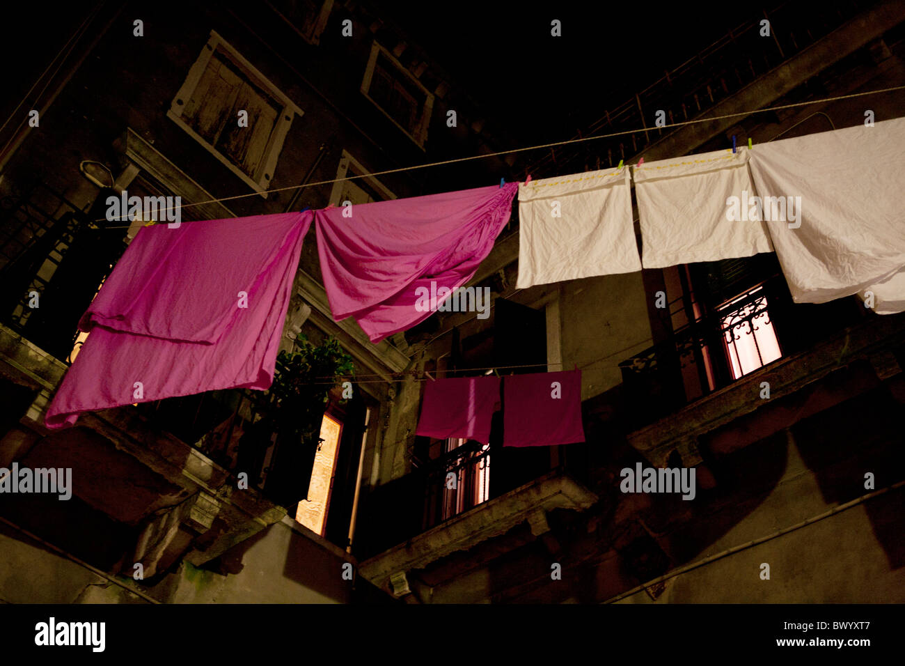 Sheets washing line shadow hi-res stock photography and images - Alamy