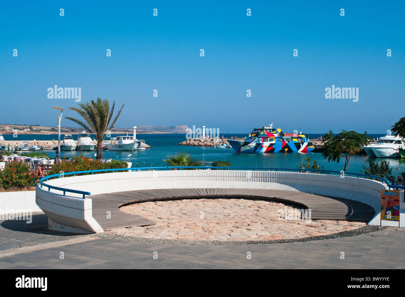 Harbor south platform hi-res stock photography and images - Alamy
