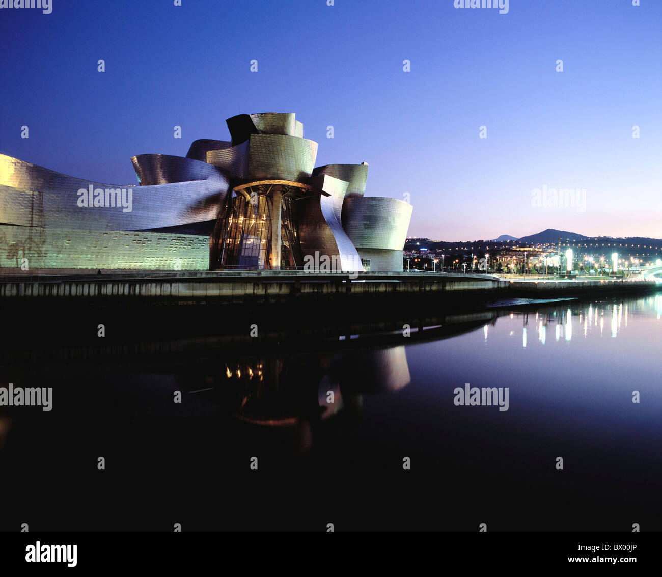 architecture Bilbao Frank O Gehry building construction Guggenheim ...