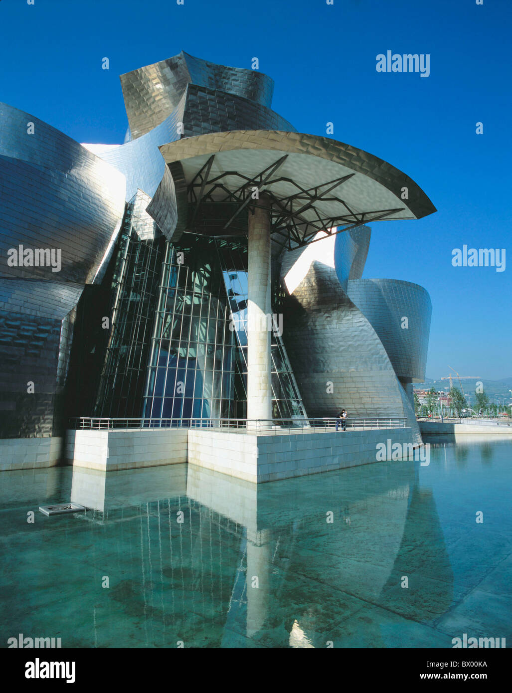 architecture Bilbao Frank O Gehry building construction Guggenheim ...