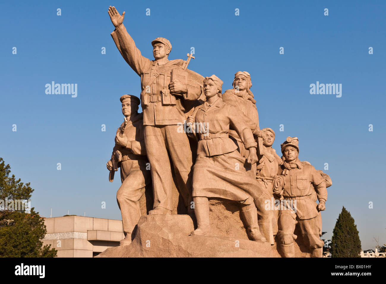 Mao zedong mausoleum soldier tiananmen hi-res stock photography and ...
