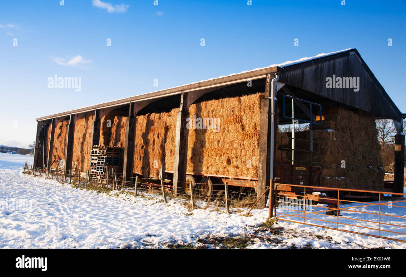 Barn hay loft hi-res stock photography and images - Alamy