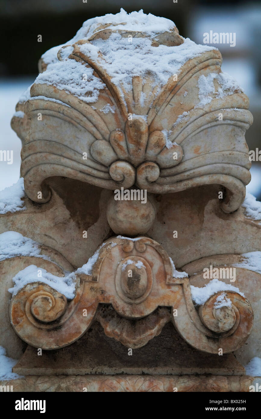 Details of an exquisitely carved stone remain, Haiyan Tang ...