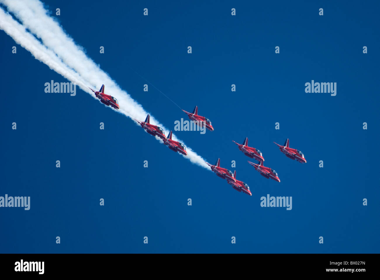 Red arrow formation hi-res stock photography and images - Alamy