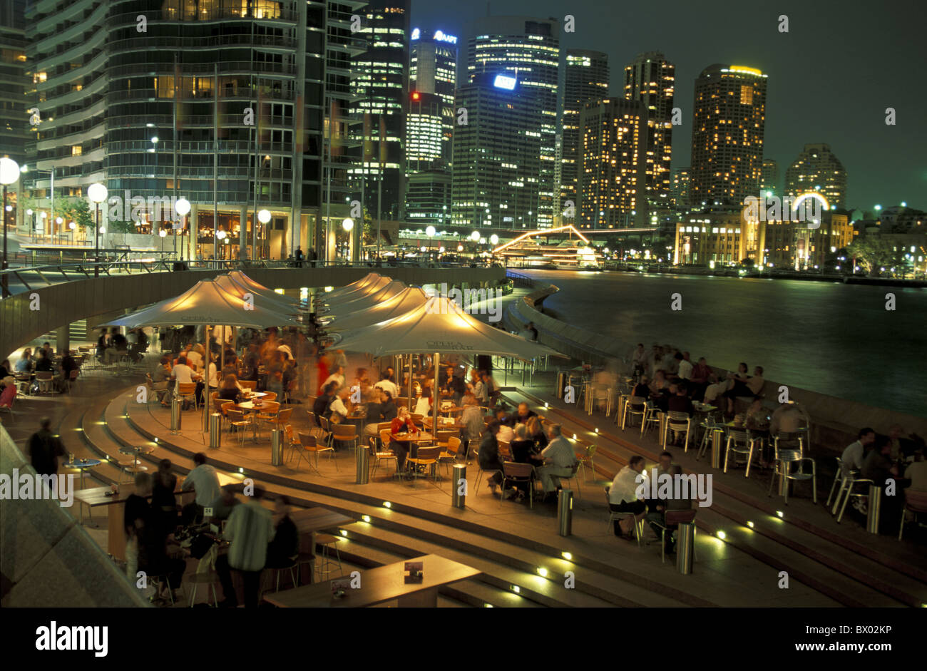 Australia Opera House New South Wales Sydney skyline street cafe night ...