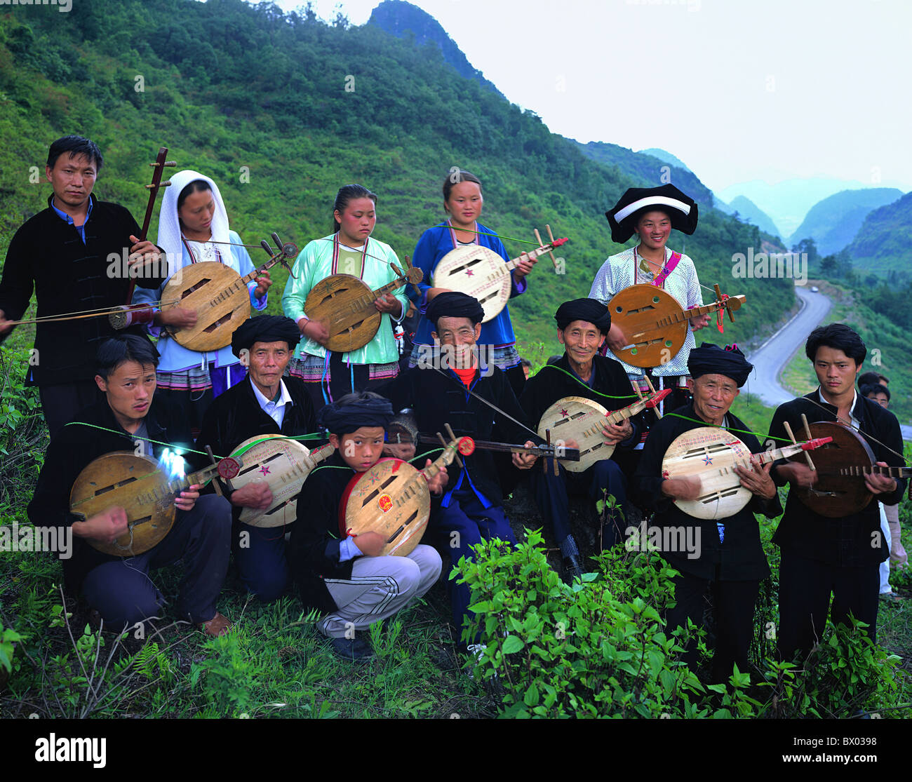 Miao people playing musical instrument Yueqin, Laomechao, De'e, Longlin ...