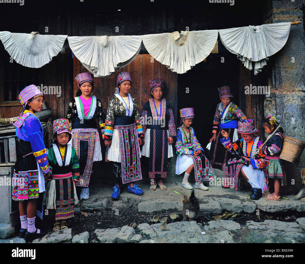 White Miao women in traditional costume, Yutangcun, Huo, Longlin, Baise ...