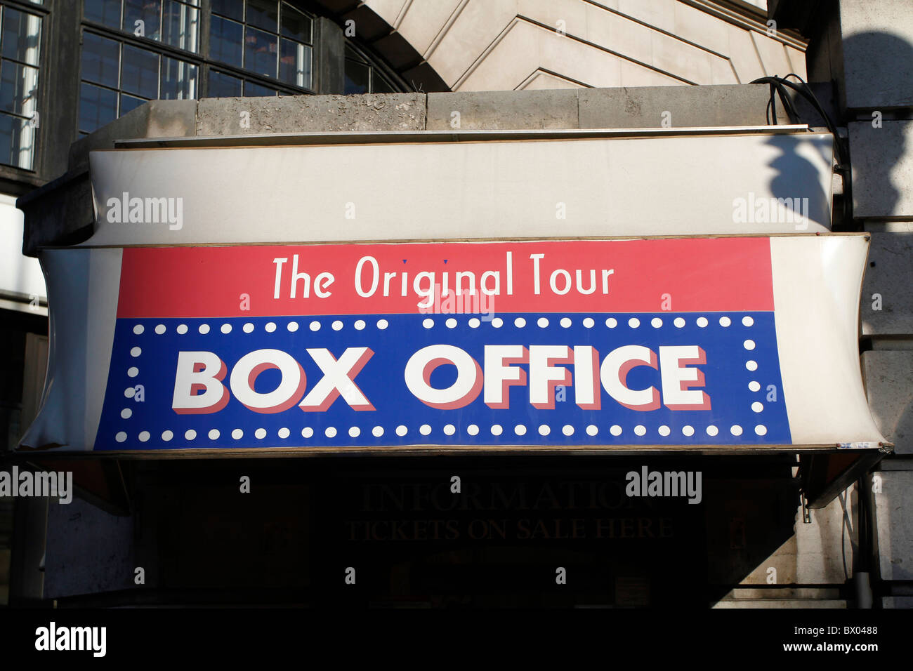 The Original London Bus Tour box office, Baker Street Stock Photo - Alamy