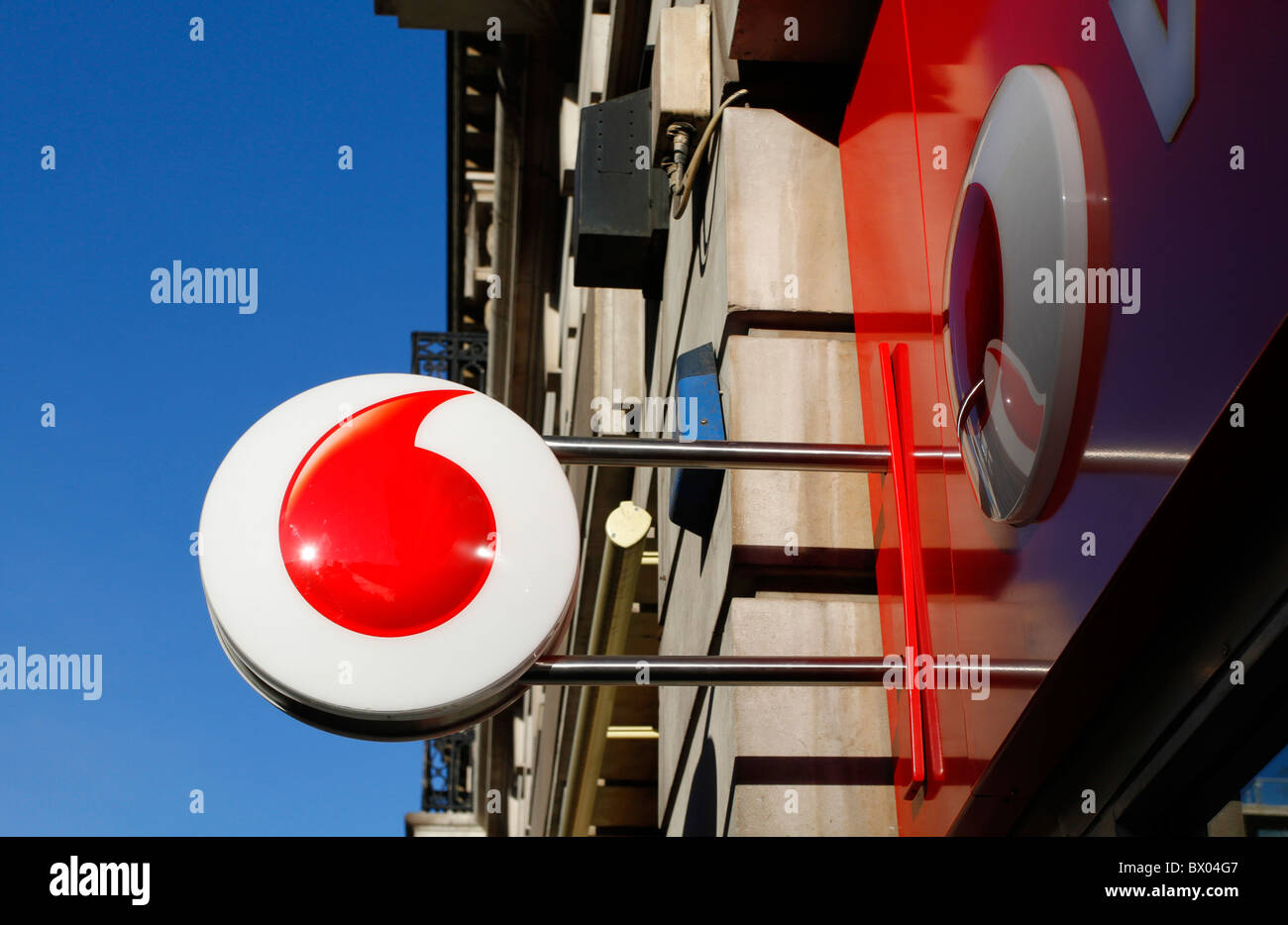 Vodafone shop sign hi-res stock photography and images - Alamy