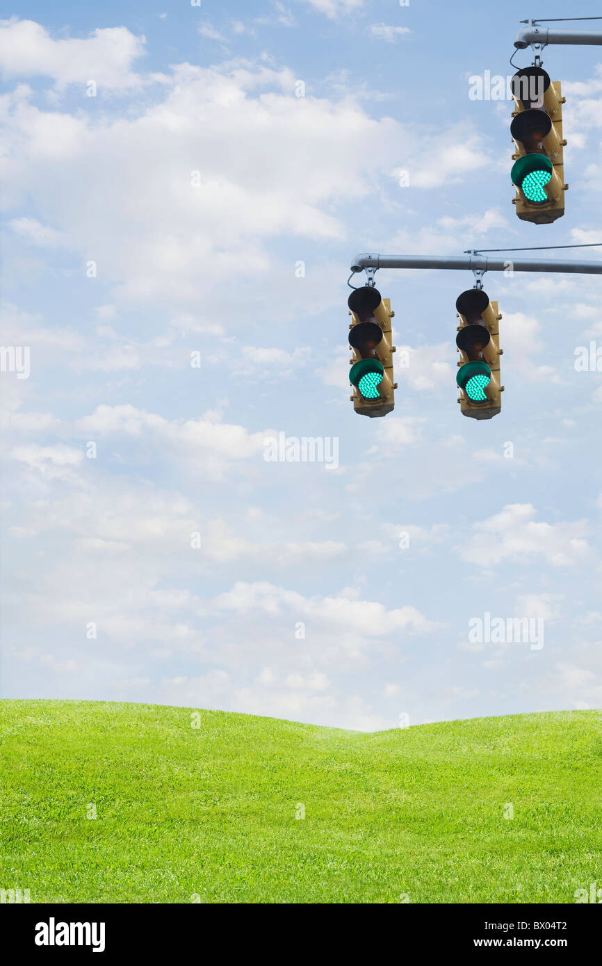 Green traffic lights hi-res stock photography and images - Alamy