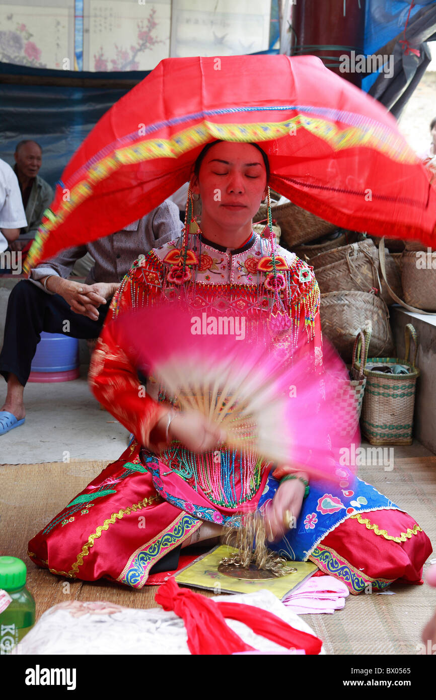 Longlin hi-res stock photography and images - Alamy