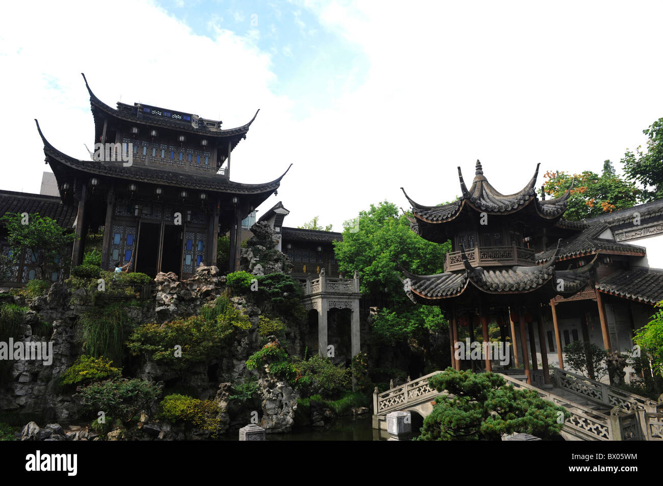Jiangnan style garden in Former Residence of Hu Xueyan, Jixi, Xuancheng ...