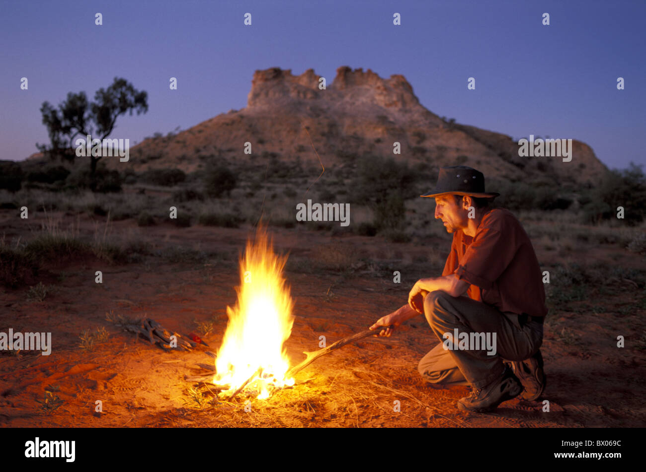 adventure at night Australia campfire Camping Chambers Pillar Historic ...