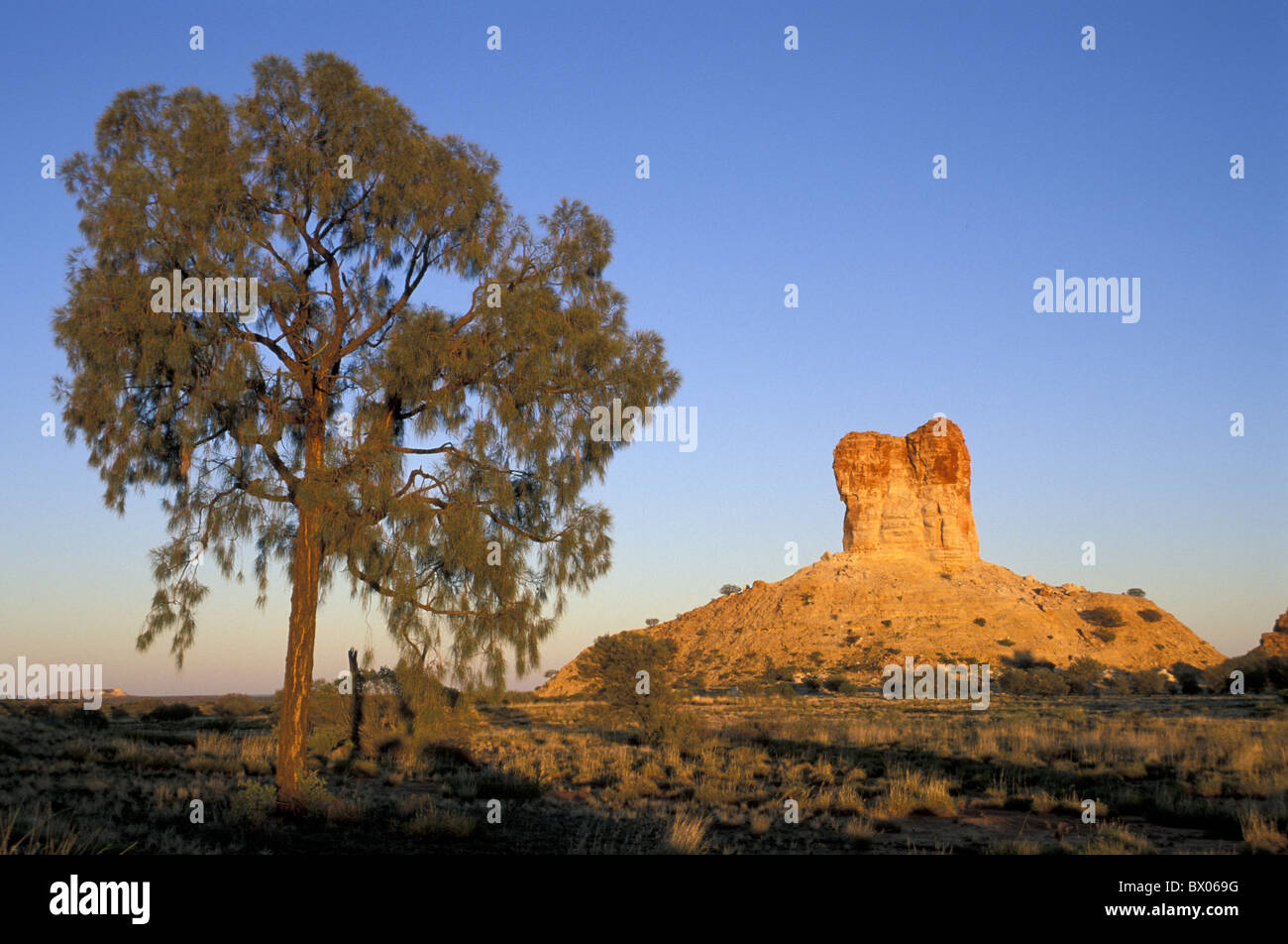Australia Chambers Pillar Historic reserve desert Northern Territory ...