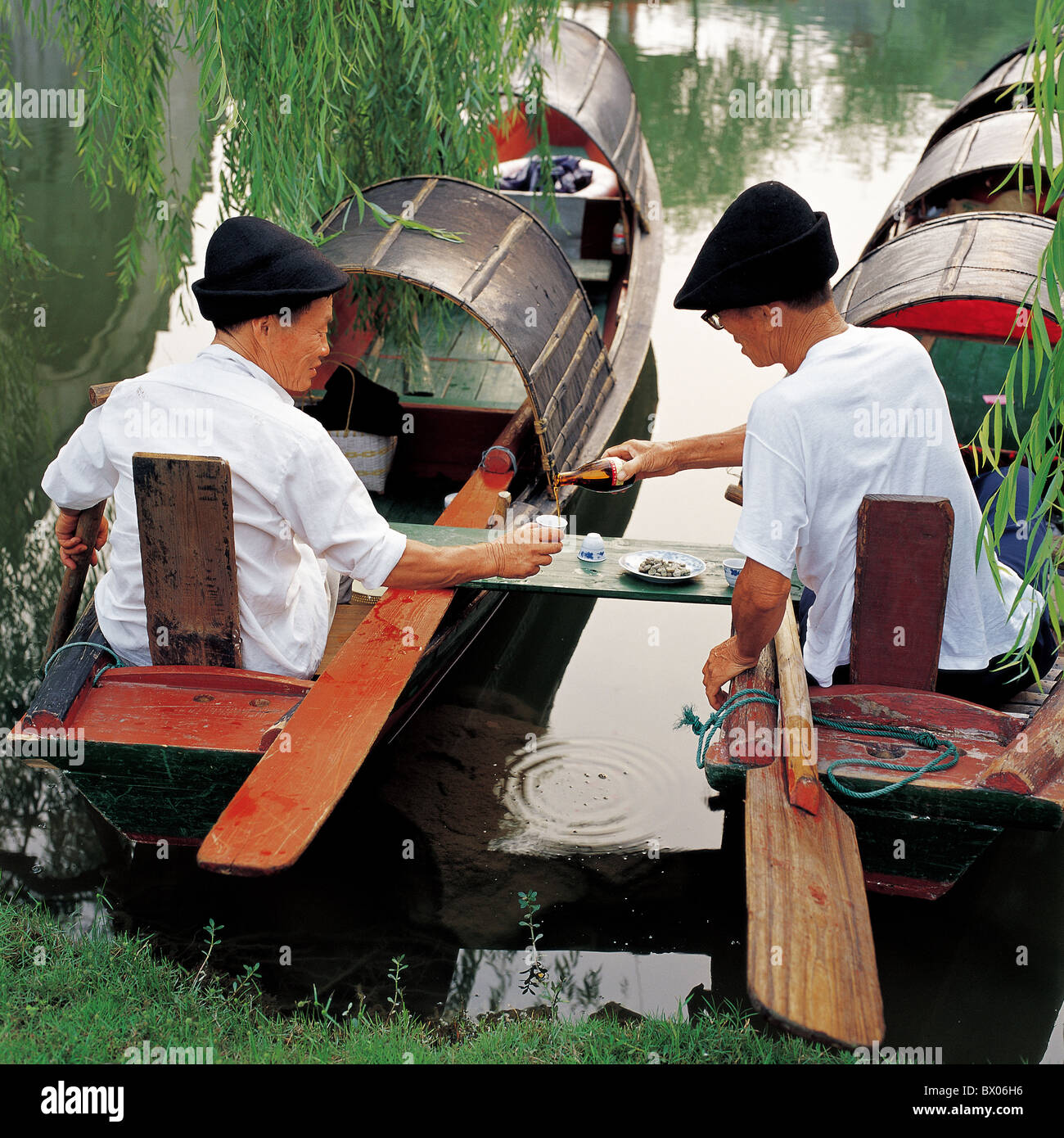 Boatmen hi-res stock photography and images - Alamy