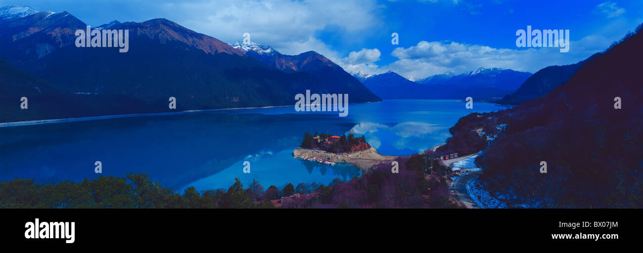 Basum Tso Lake, Nyingchi, Tibet, China Stock Photo - Alamy
