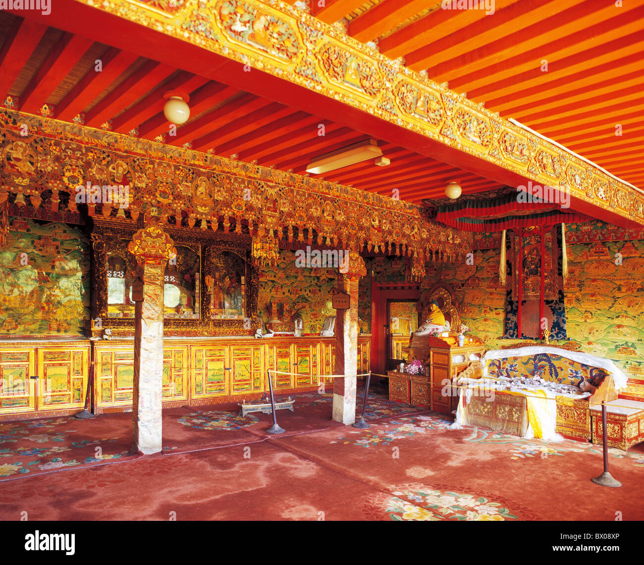 Dalai lama's throne hi-res stock photography and images - Alamy