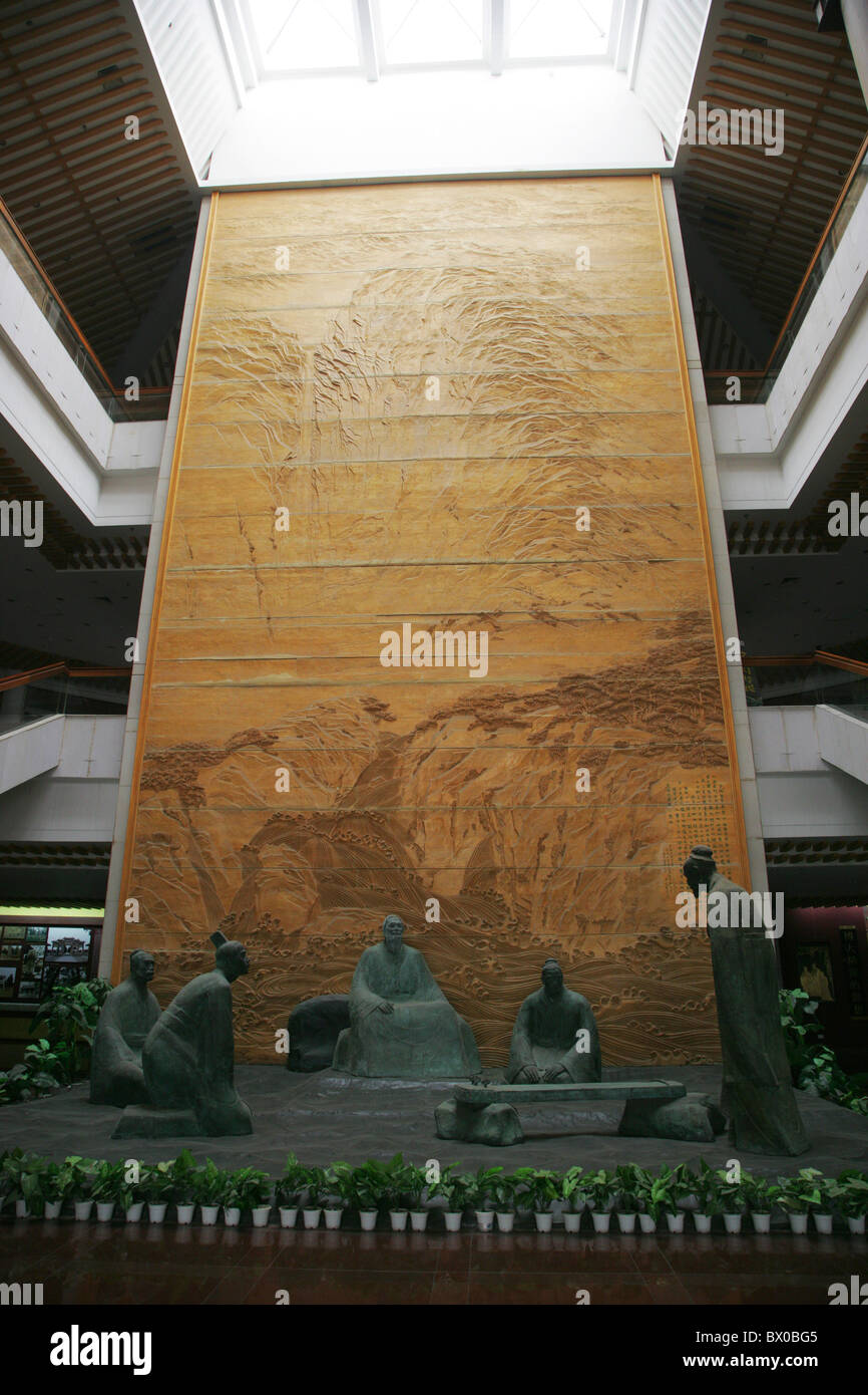 Statues depicting confucius teaching his students, Confucius Academy ...