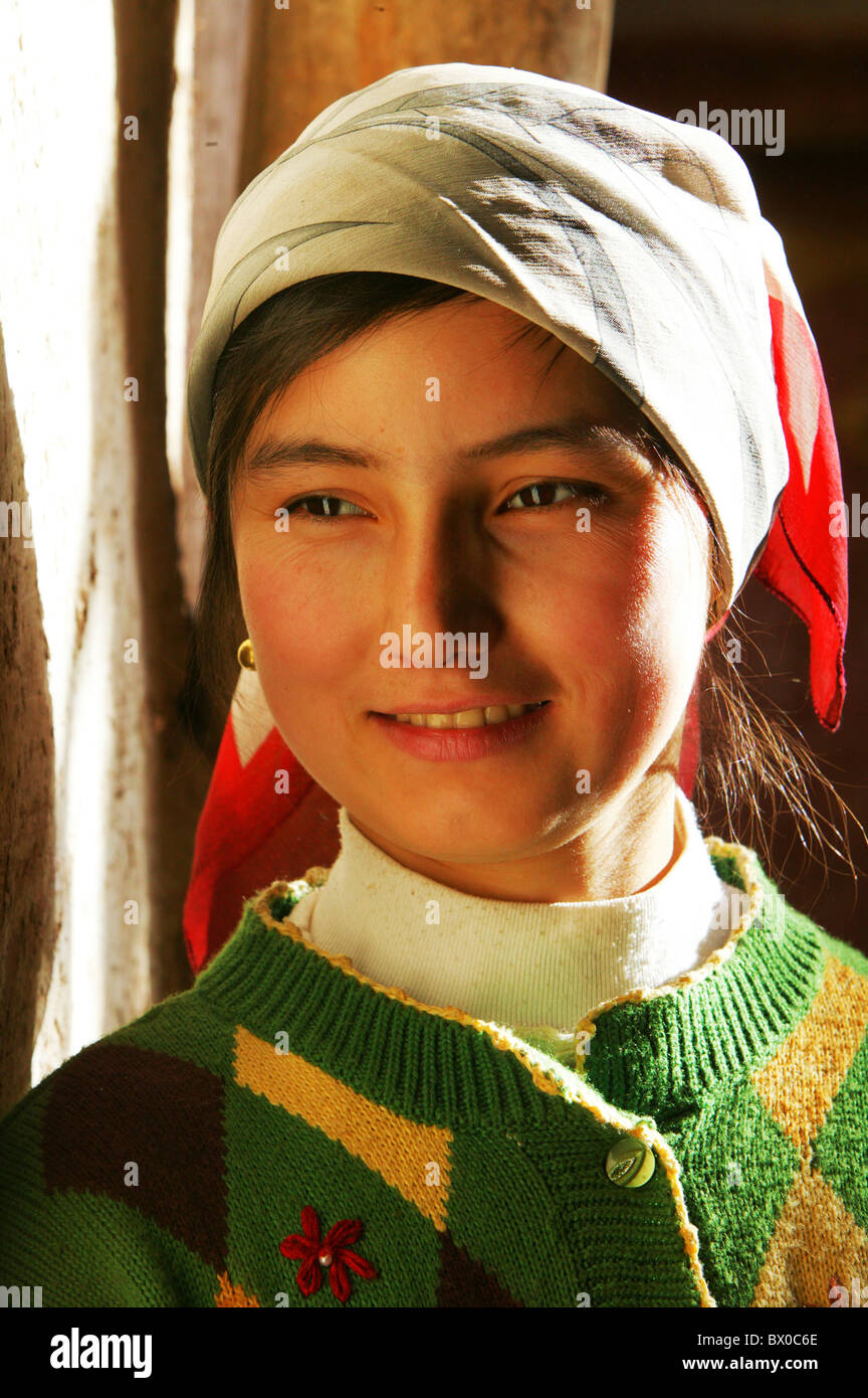 Person portrait scarf xinjiang hi-res stock photography and images - Alamy