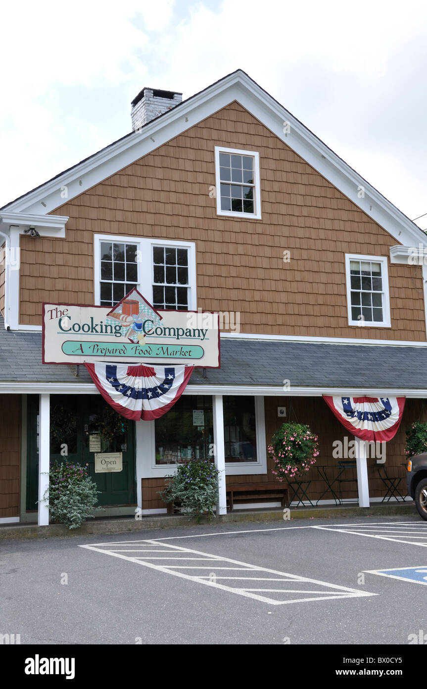 Small shop in Haddam, Connecticut, New England, USA Stock Photo - Alamy
