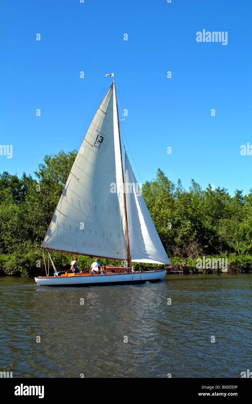 Villages on the norfolk broads hi-res stock photography and images - Alamy