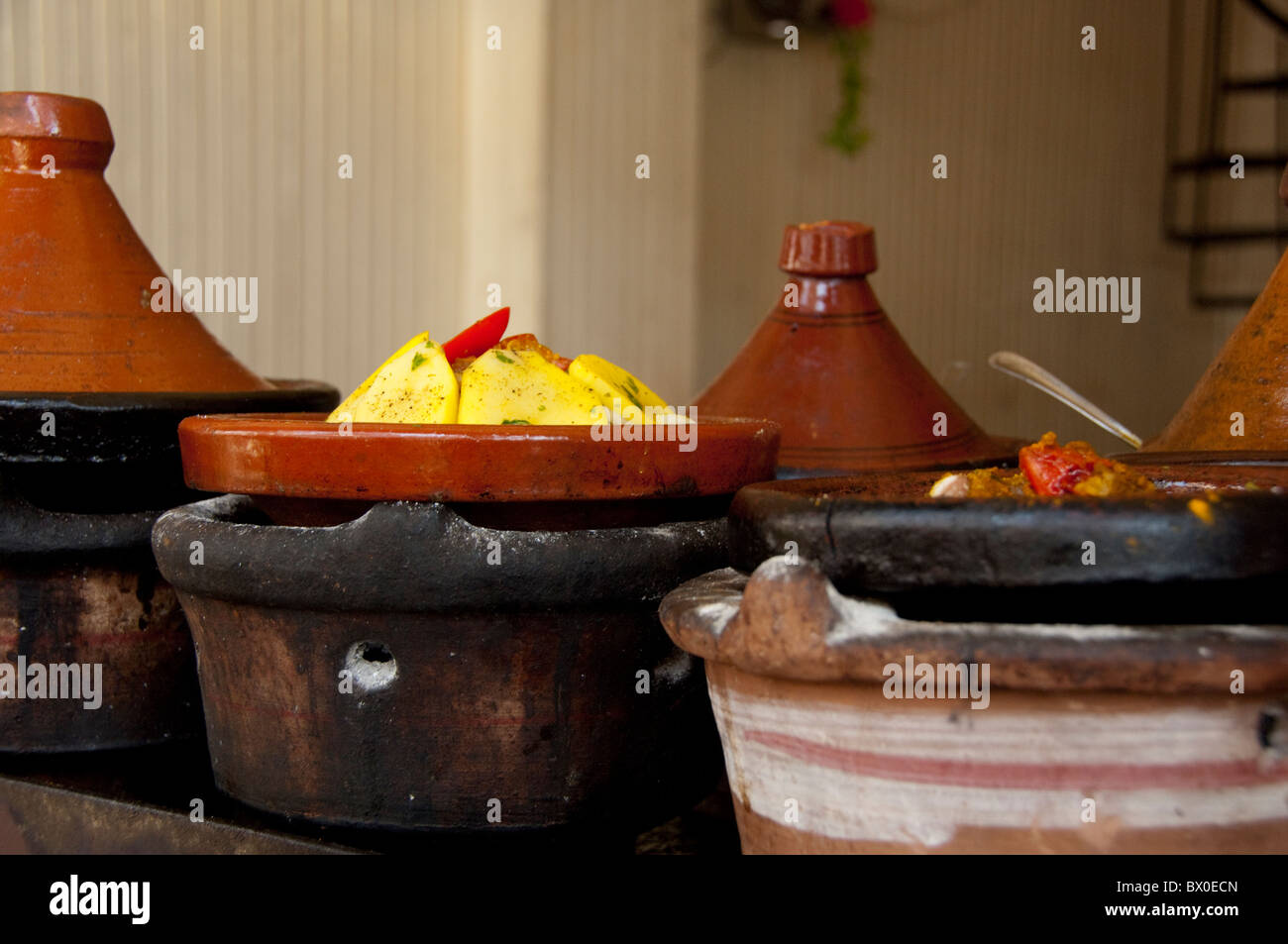 Tajin pot hi-res stock photography and images - Alamy