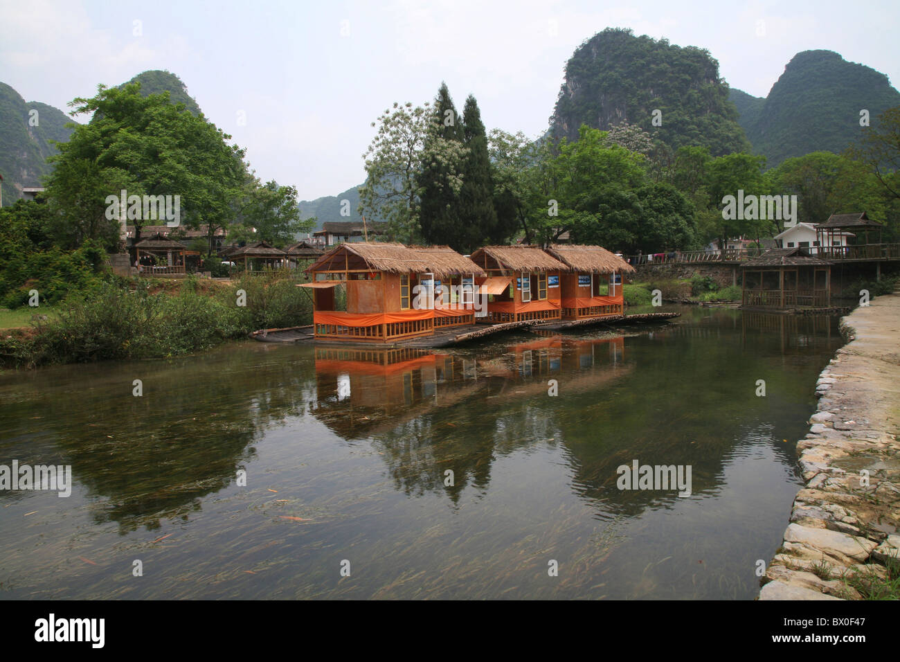 Yulong River, Guilin, Guangxi Province, China Stock Photo - Alamy