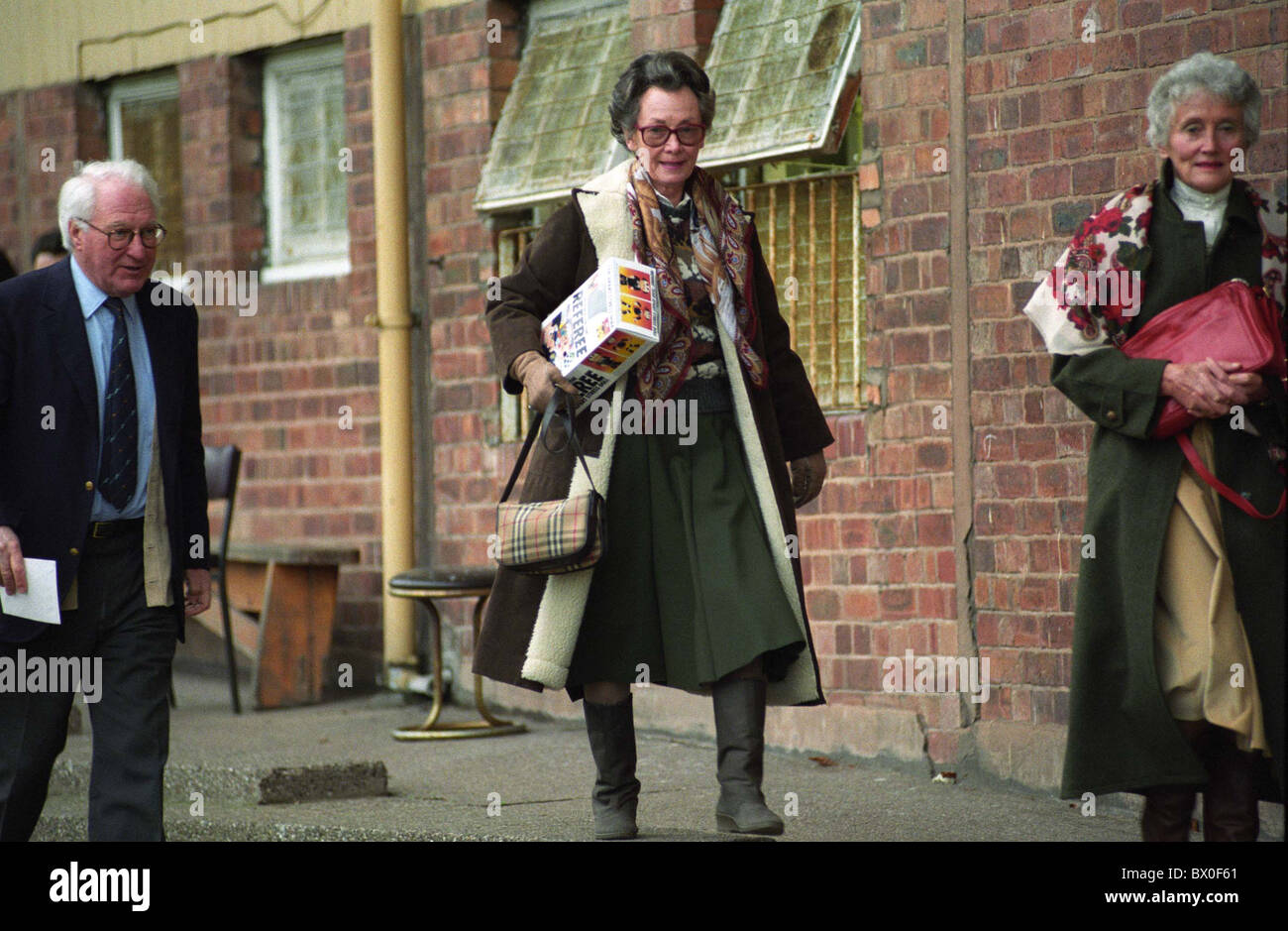 Sir Jack and Lady Jean Hayward (centre) in 1991 Stock Photo - Alamy