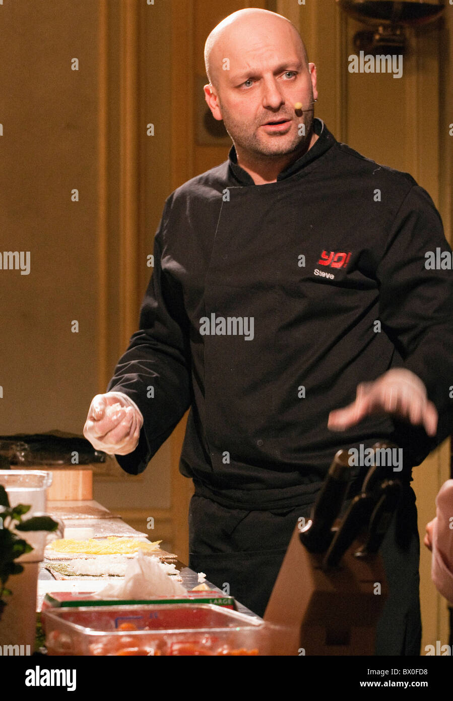 Chef stephen newman from edinburghs hi-res stock photography and images ...