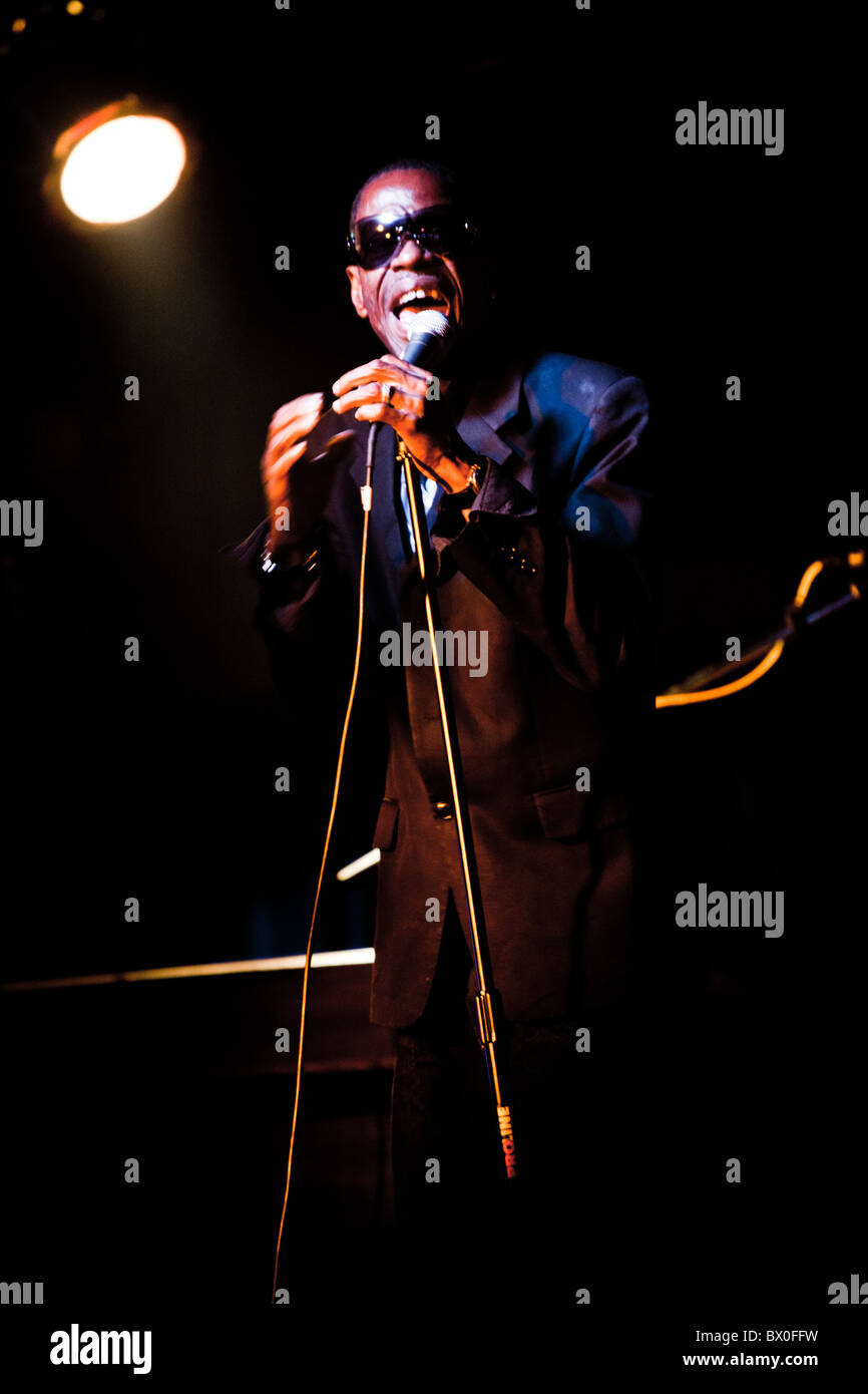 Jazz singer at the Blues Club on Bourbon Street in New Orleans ...