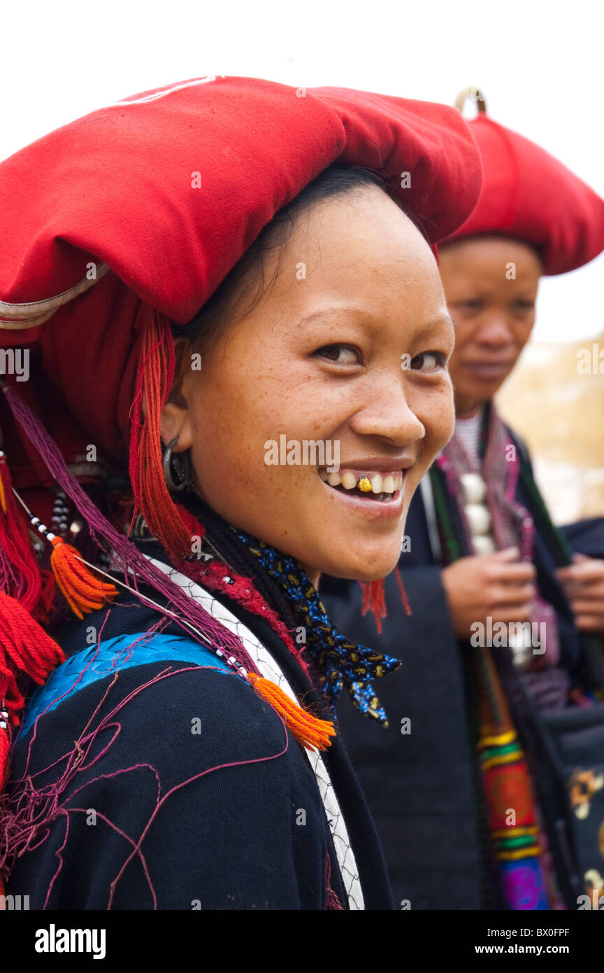 Yao street vendor, Longsheng Various Nationalities Autonomous County ...