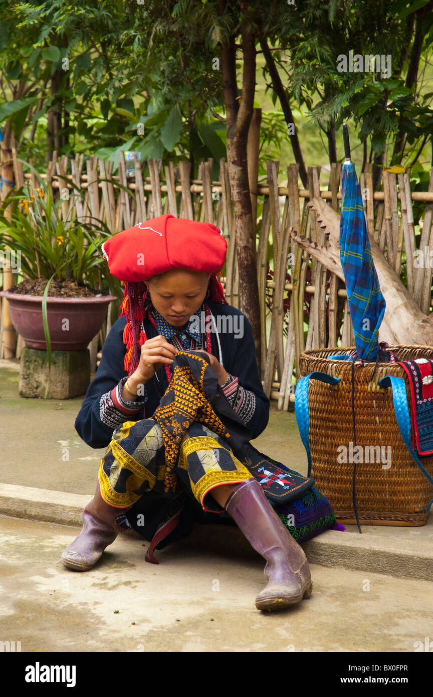 Longsheng ethnic autonomous county hi-res stock photography and images ...