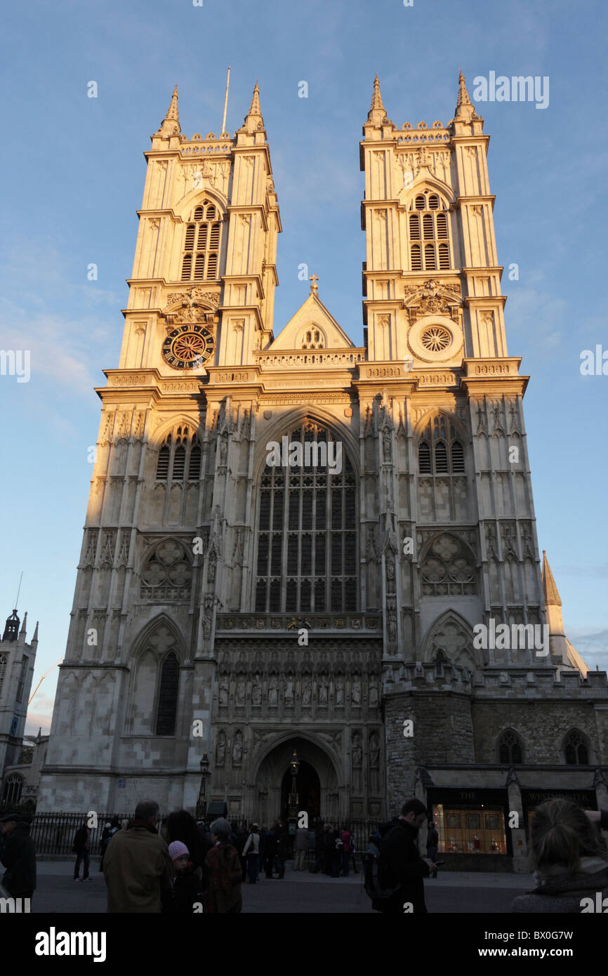 Elevation of westminster abbey hi-res stock photography and images - Alamy