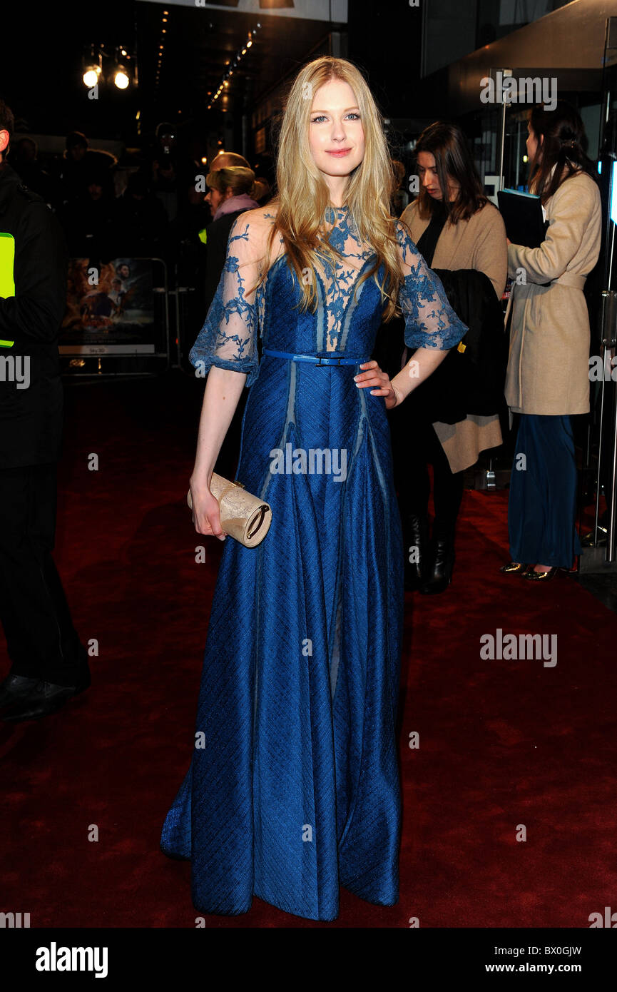 LAURA BRENT THE CHRONICLES OF NARNIA - THE VOYAGE OF THE DAWN TREADER ...