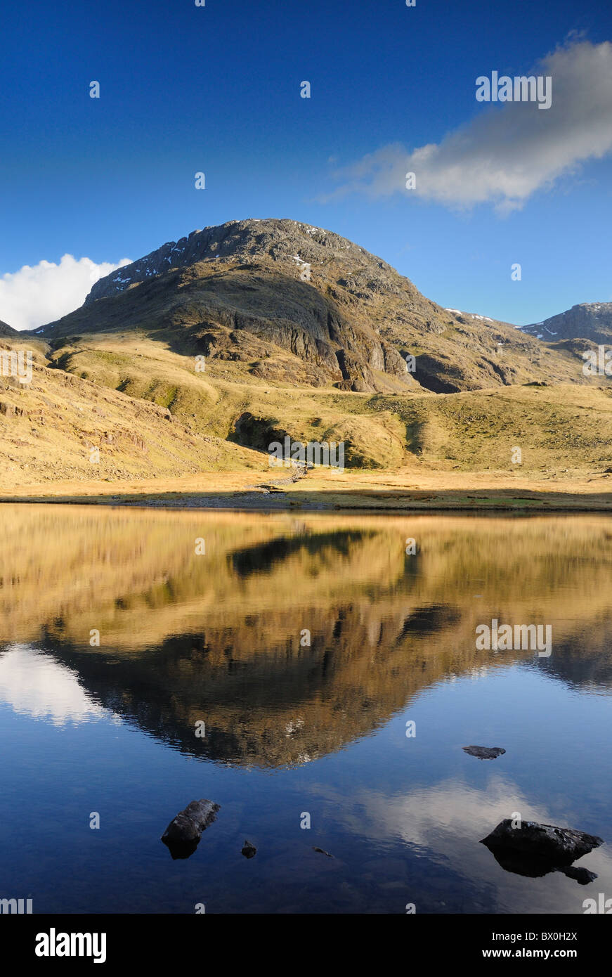 Styhead tarn hi-res stock photography and images - Alamy