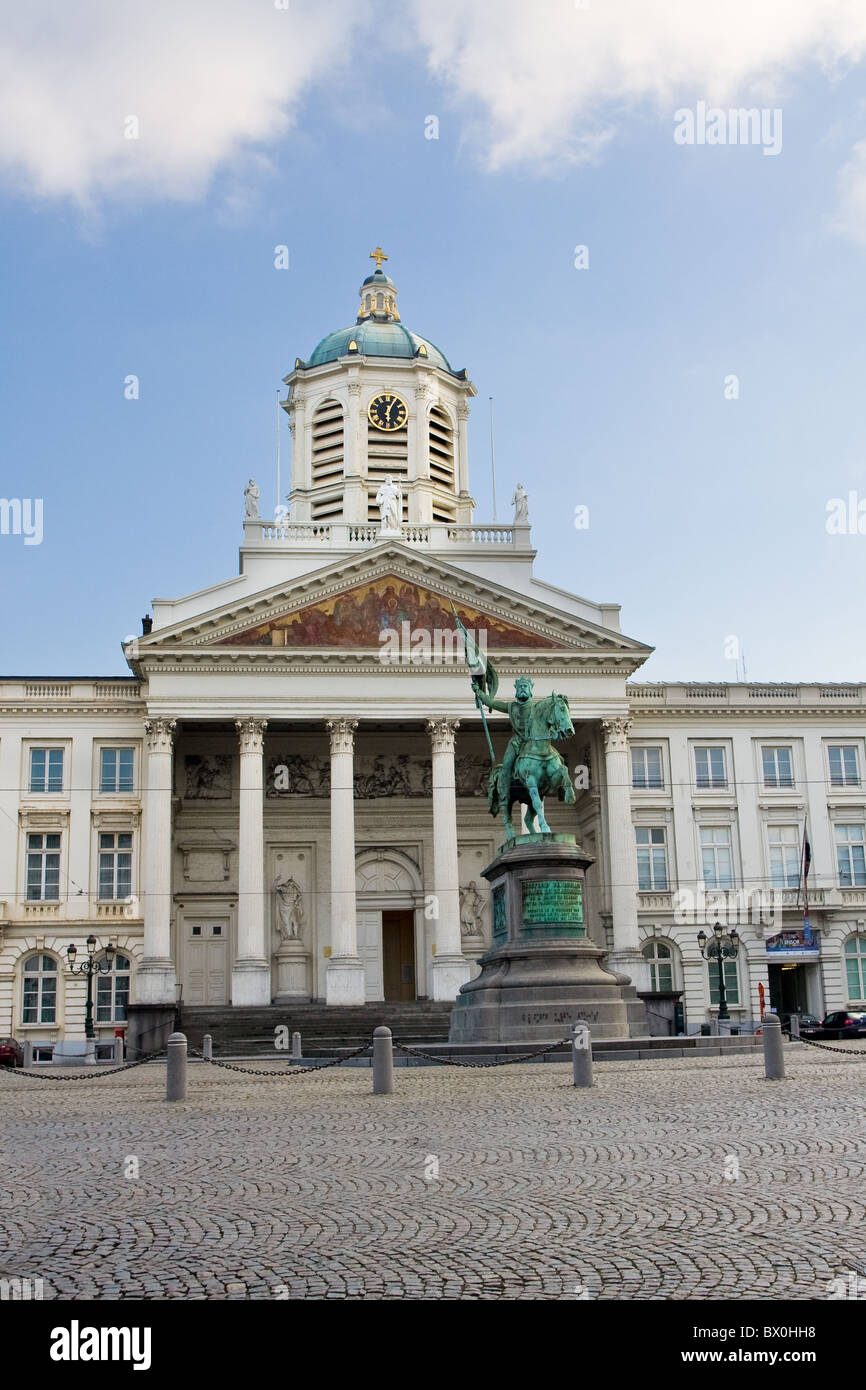 Place Royale (Koningsplein) with statue of Charles-Alexandre de ...